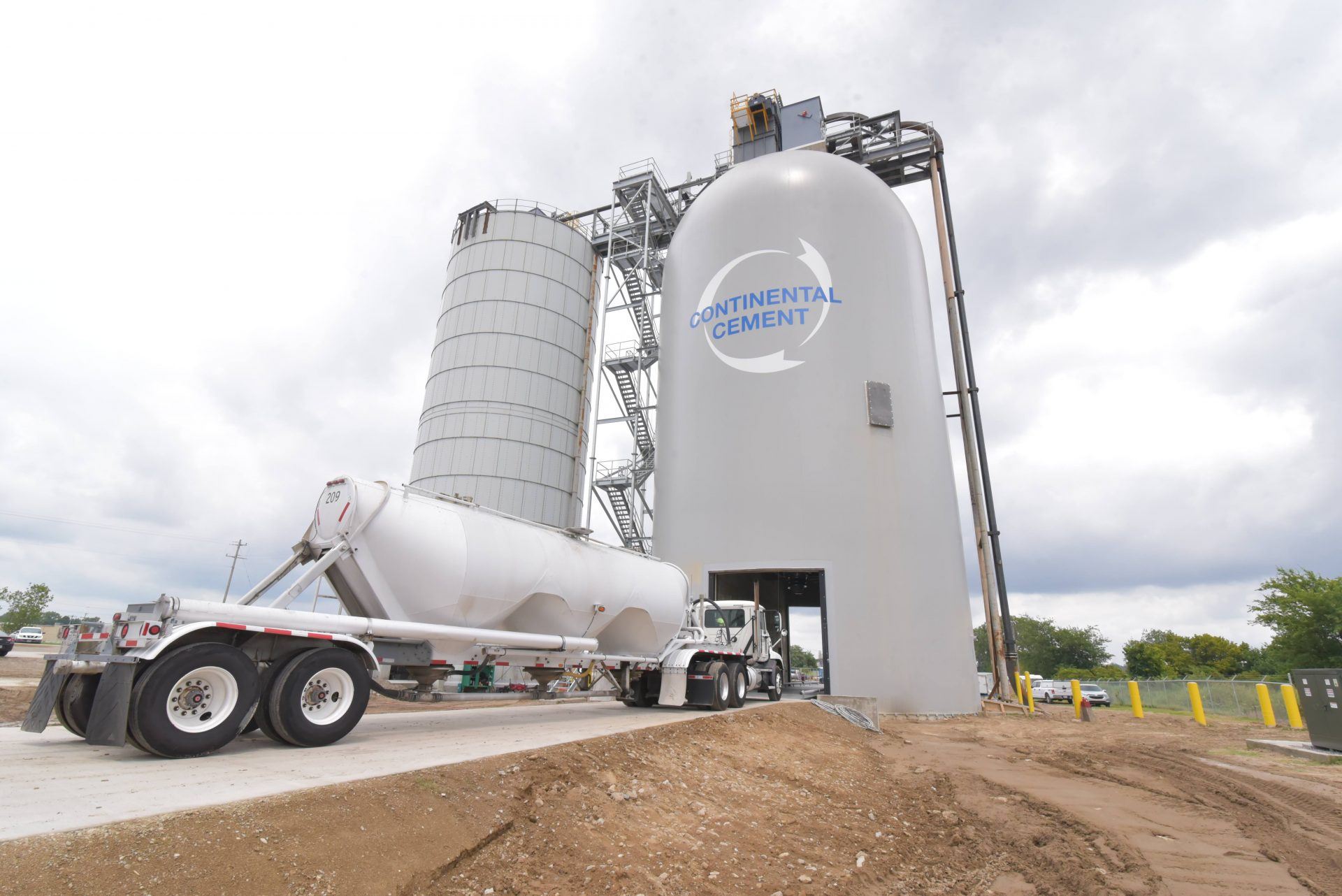 Dome Technology develops direct load-out system for cement, fly ash